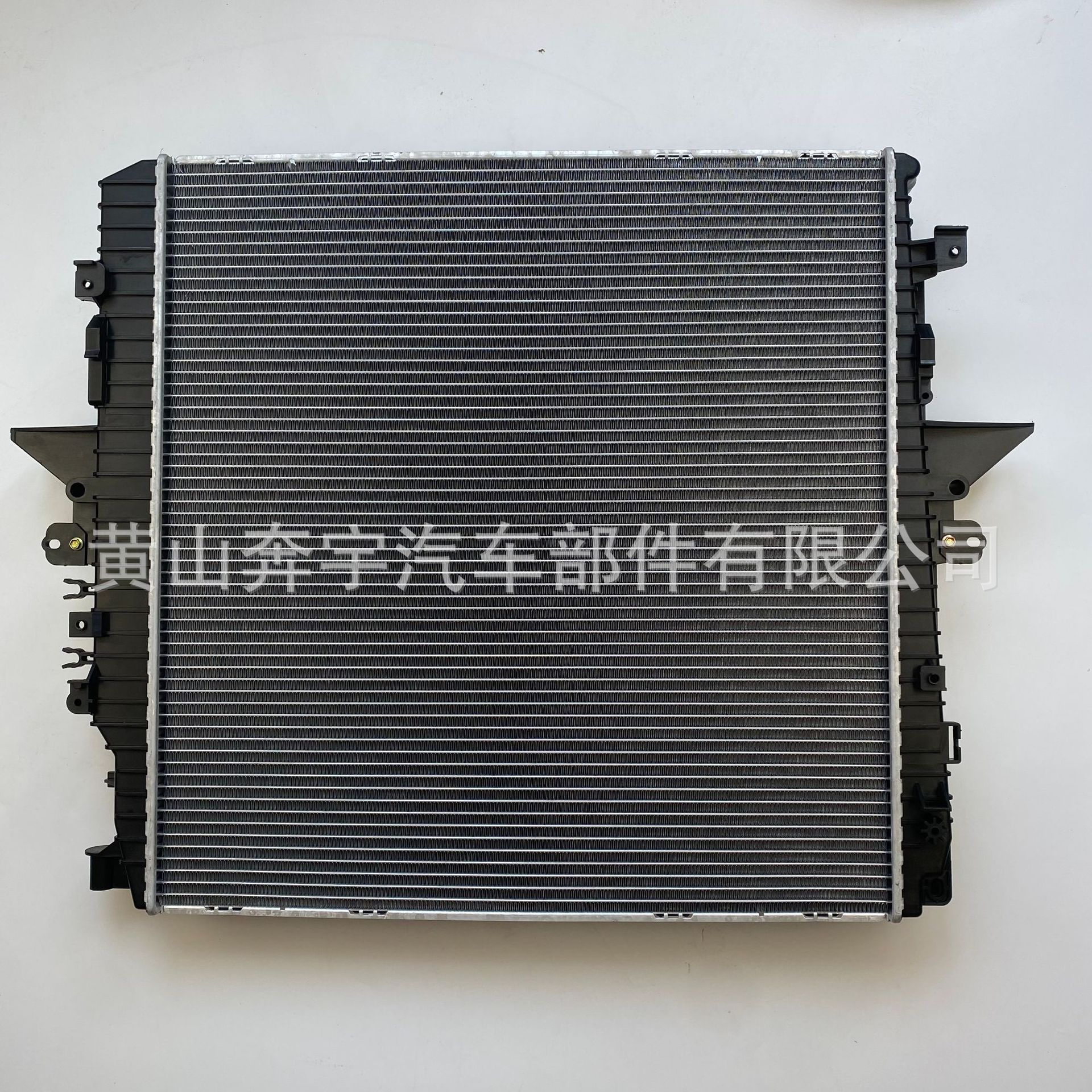汽车散热器 OE:LR021777水箱钎焊厂家直销-阿里巴巴