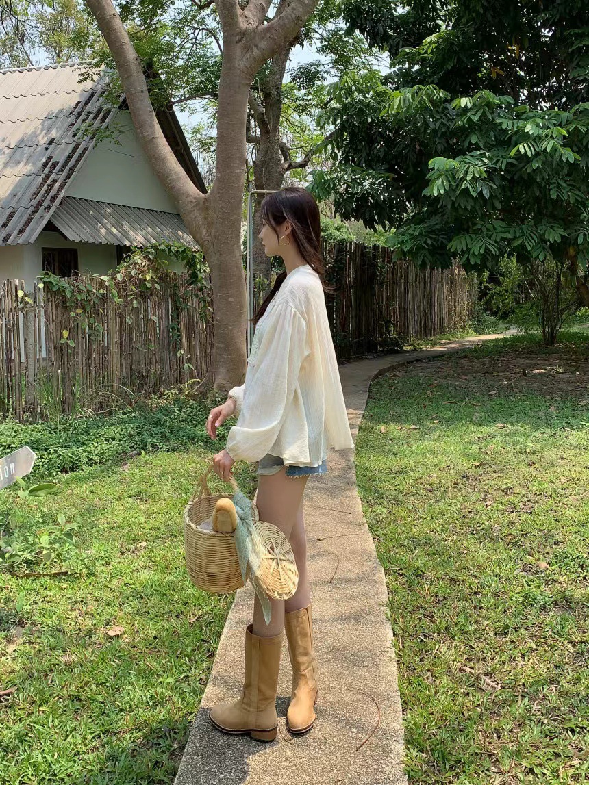 韩国chic2024早秋新款法式V领泡泡袖防晒长袖宽松衬衫女气质衬衣-阿里巴巴