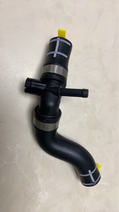 适用大众途锐保时捷卡宴冷却液软管7P0122051D,7P0 122 051 D-阿里巴巴