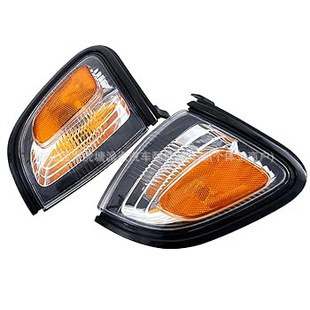 适用于2001-2004年款丰田塔科马转向灯 角灯81620-04070 81610-04-阿里巴巴