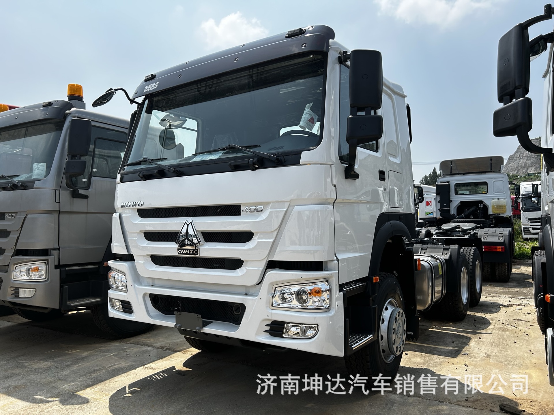 430马力 阿尔及利亚 HOWO牵引车4x2 型号： ZZ4187V391JB1-阿里巴巴