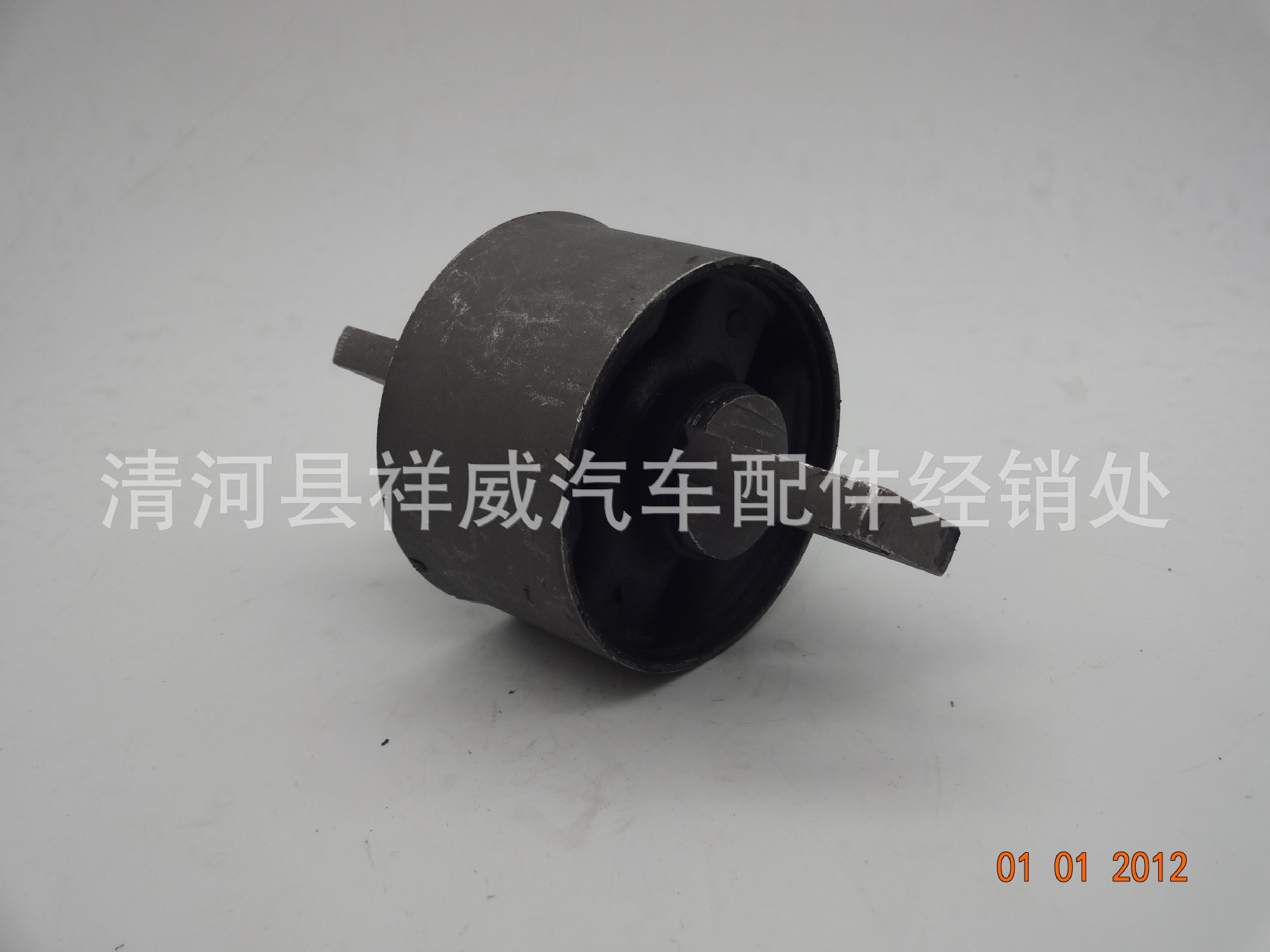 适用于三菱欧蓝德标志雪铁龙悬架衬套控制臂橡胶铁衬套 4120A181-阿里巴巴