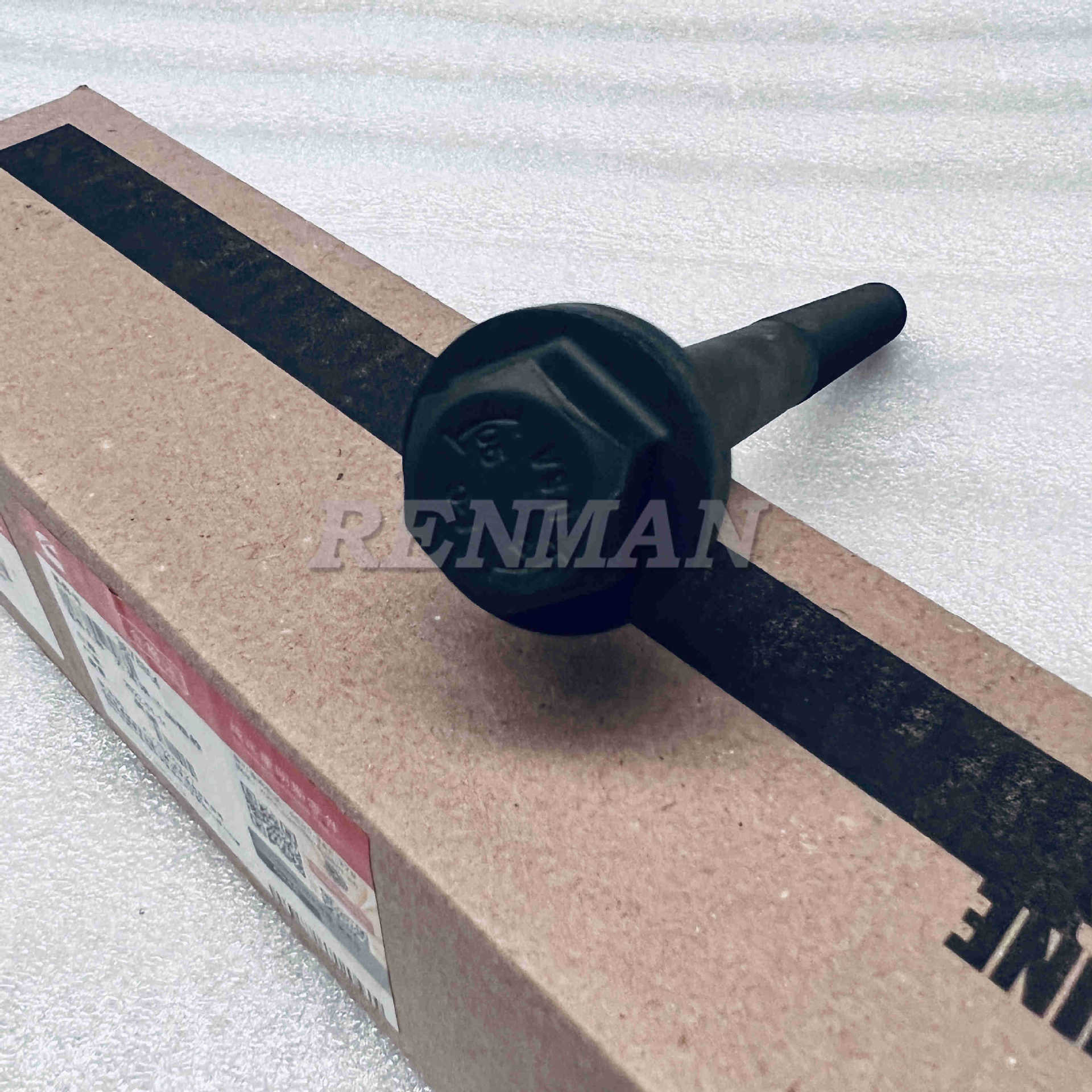 适用康明斯发动机X15系列大马力缸盖长螺栓3678804六角法兰面螺栓-阿里巴巴