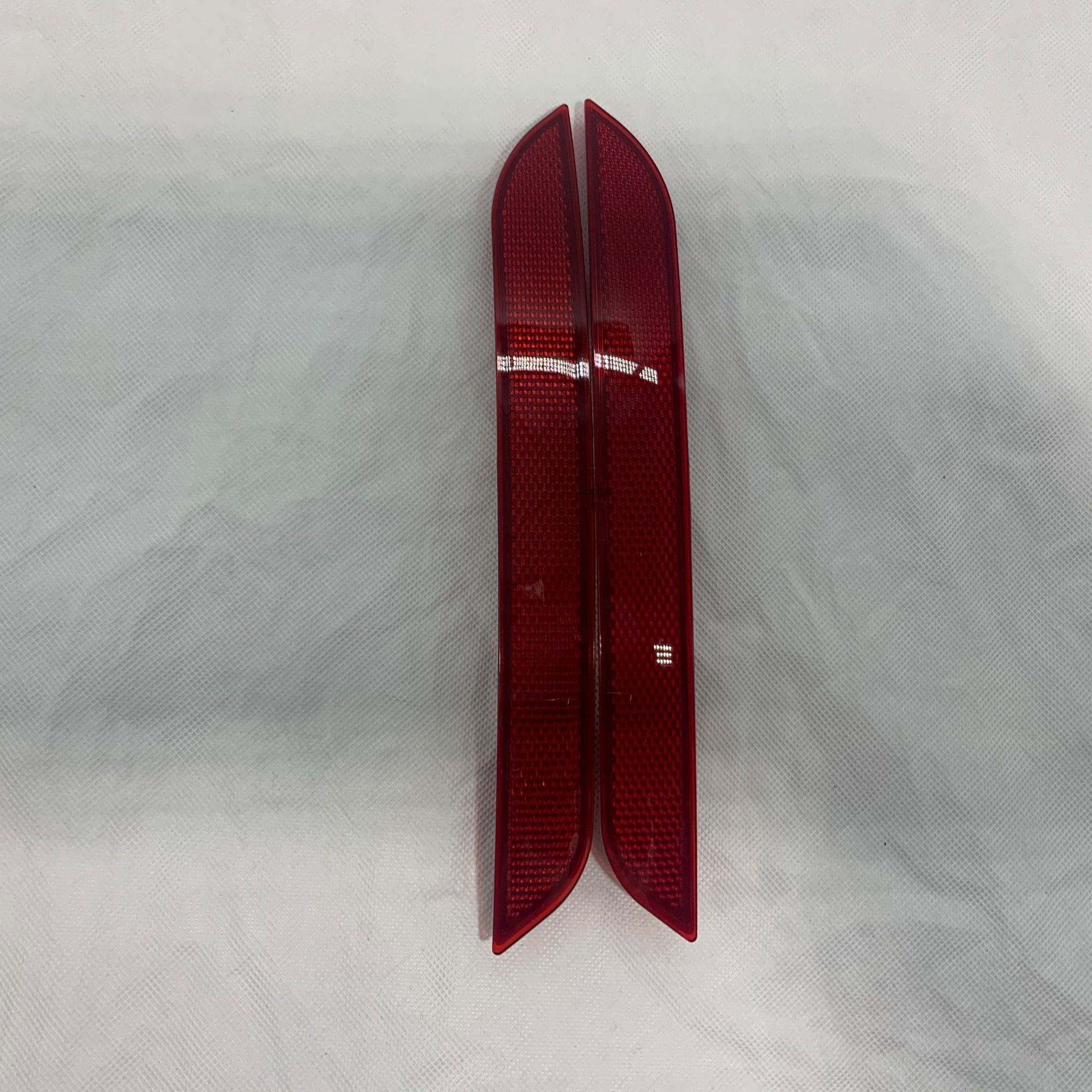 适用于宝马3系4系F30F35后杠灯反光器后保险杠灯警示灯信号提示灯-阿里巴巴