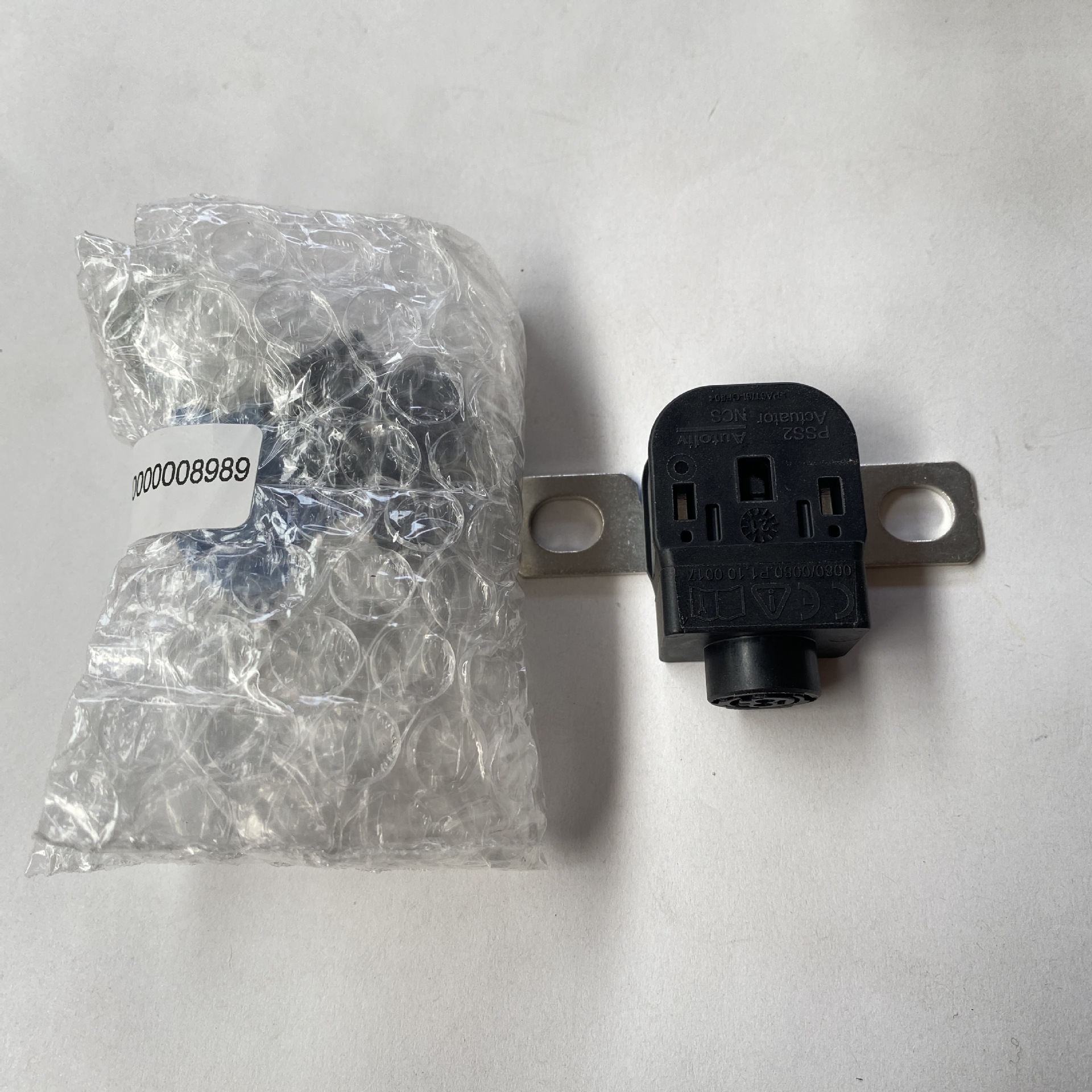 适配奔驰BENz新款206电瓶断电保护器圆黑头N000000008989-阿里巴巴