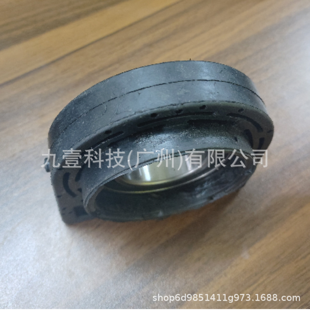 适用Nissan Frontier Titan 2015 汽车传动轴吊胶 37520-ZL40A-阿里巴巴