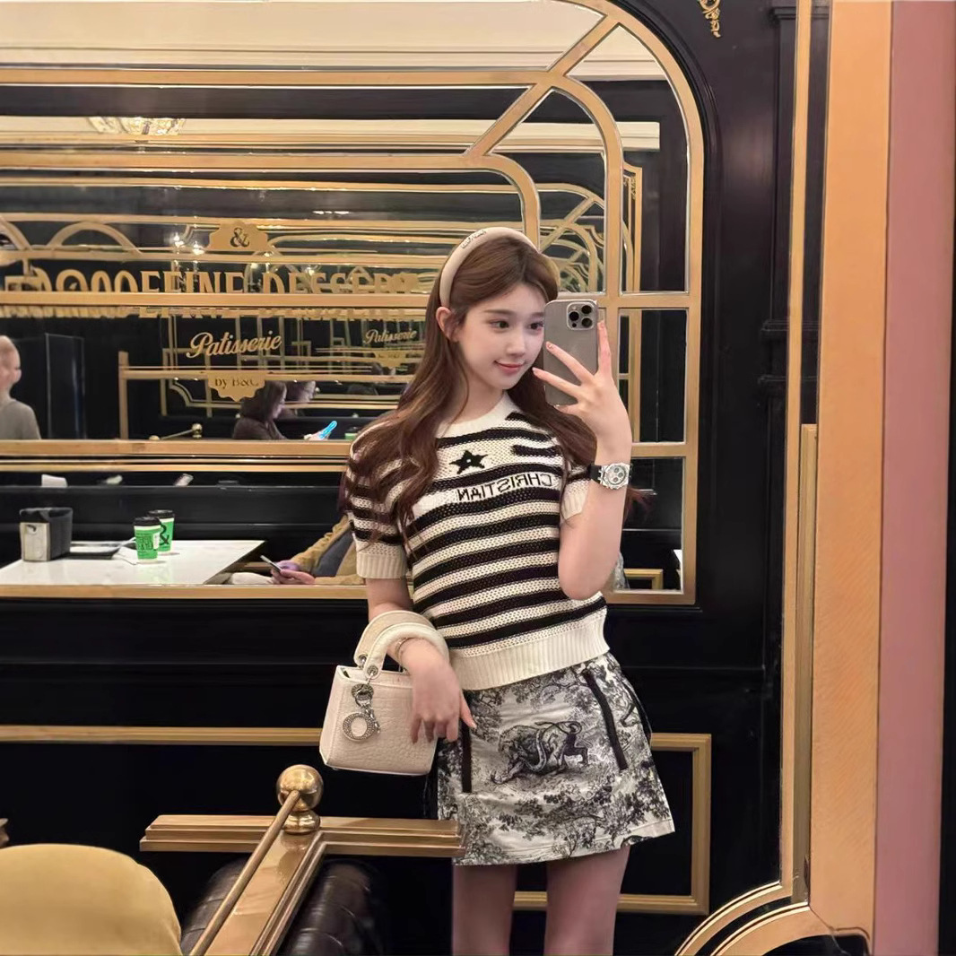 南油高級婦人服丸首縞透かし半袖2024春夏新作シンプル五角星ニットスポット | ファッション | 7sGood通販