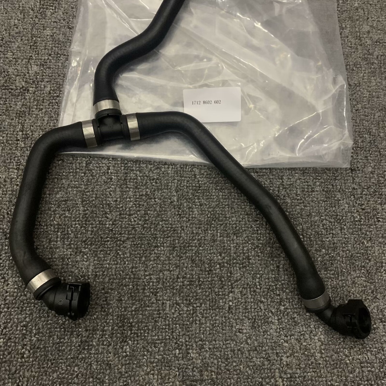 17128602602适用于宝马冷却液软管5'G30/G31/G38 三通水管-阿里巴巴