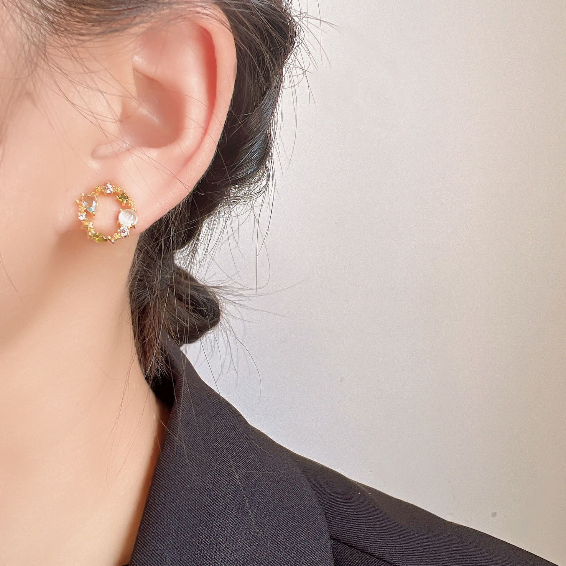 EH246森系绿色花环一体式耳夹无耳洞耳钉仙气小巧猫眼石圈圈耳环-阿里巴巴