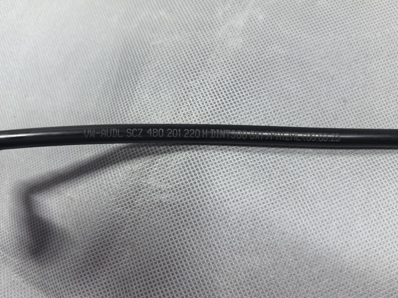 4B0201220H 4B0 201 220 H A6 S6 A6L 进油管 燃油管 汽油管-阿里巴巴