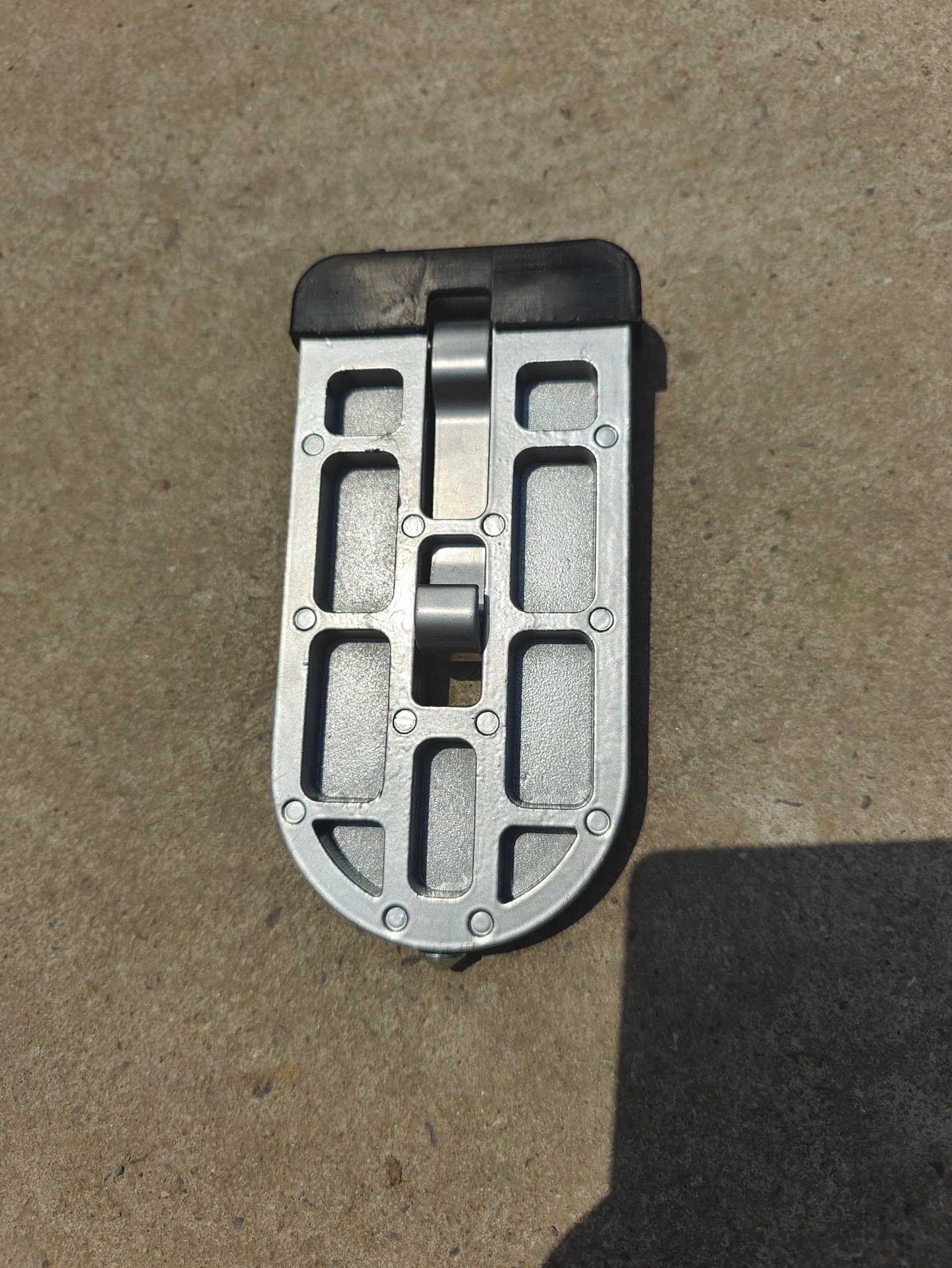 脚踏板汽车通用型上车顶登高踏板金属防滑小车货车多功能攀爬器梯-阿里巴巴