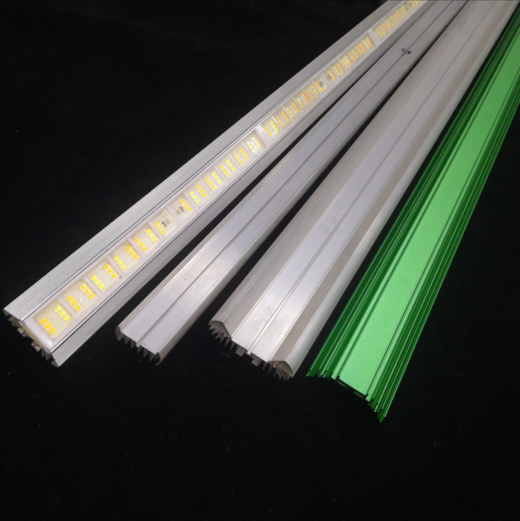 铝型材植物生长LED灯条CNC数控加工铝合金LED氛围灯外壳-阿里巴巴