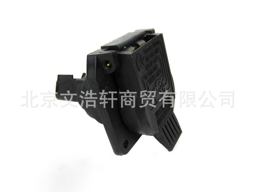 适用吉普大切诺基克莱斯勒300C大捷龙牵引接口电源接口56038366AB-阿里巴巴