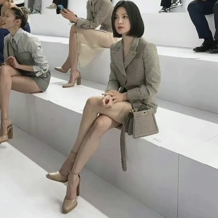 宋慧乔同款鞋2023春新款木纹粗跟凉鞋复古中空包方头裸色高跟鞋女-阿里巴巴