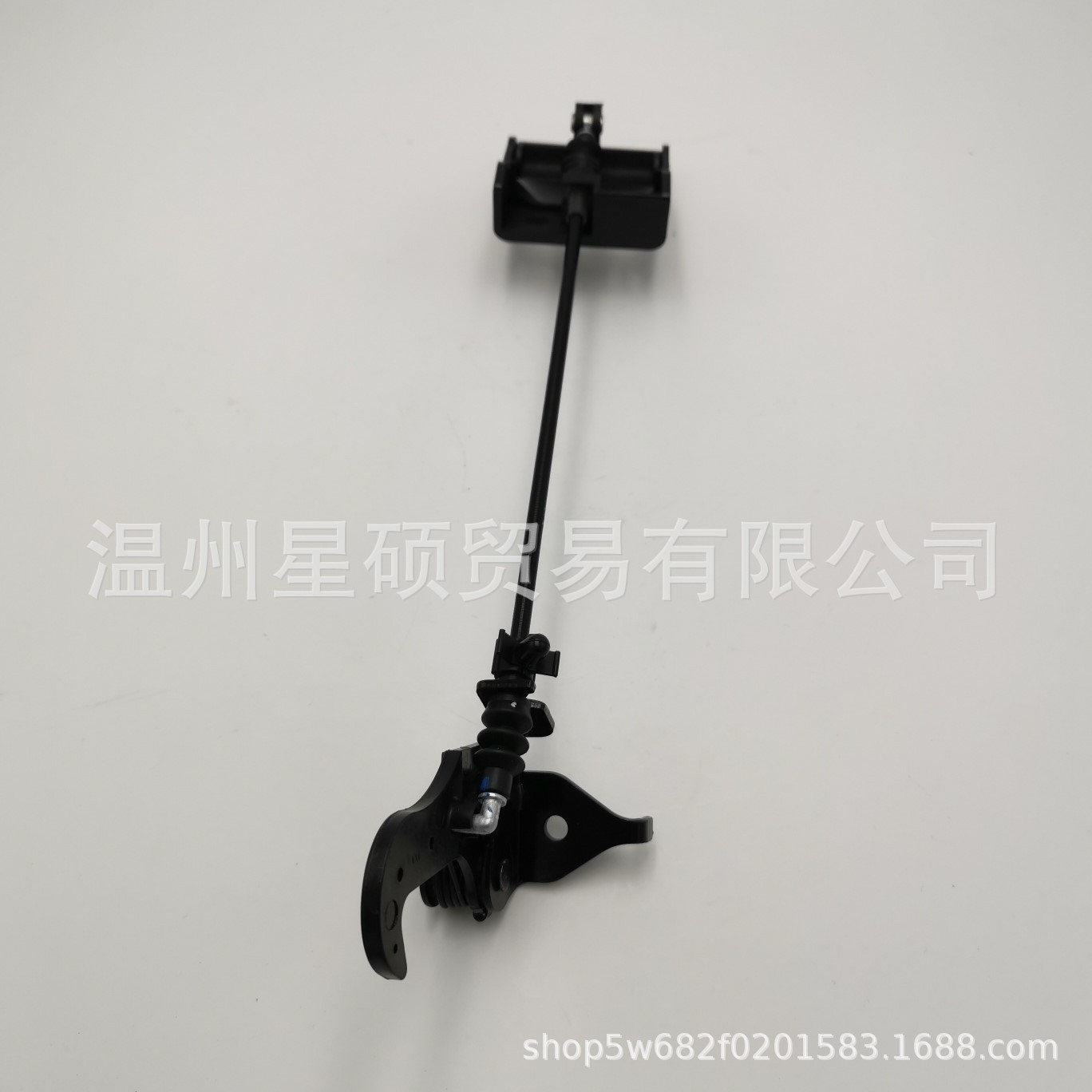 81140-2W000适用现代SANTA FE发动机罩安全拉钩和开启杆总成-阿里巴巴