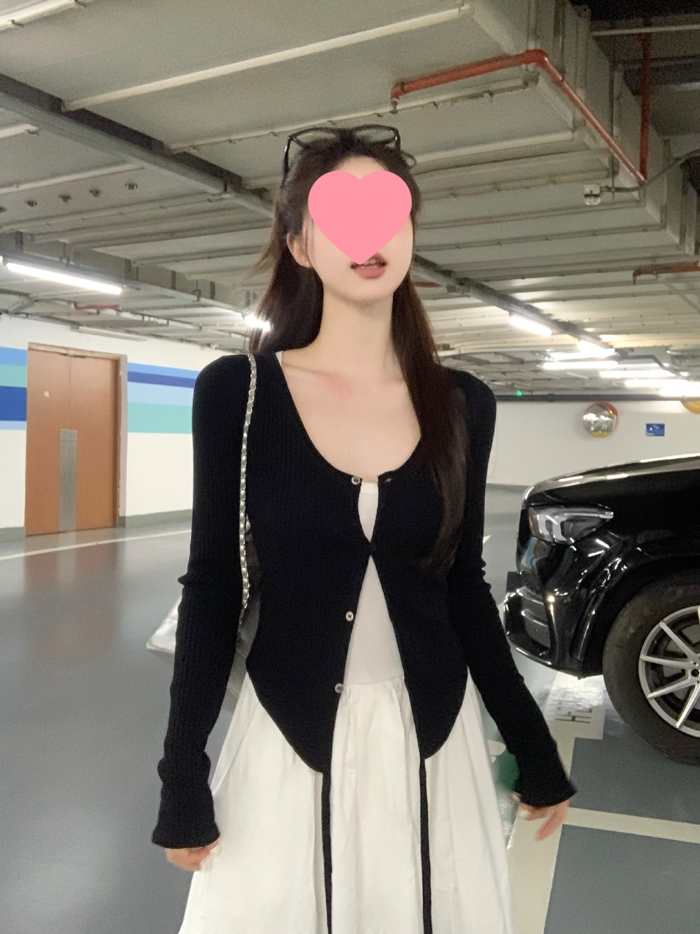 新品大码女装白色吊带连衣裙女轻奢感春季裙子胖mm遮肚显瘦A字裙-阿里巴巴