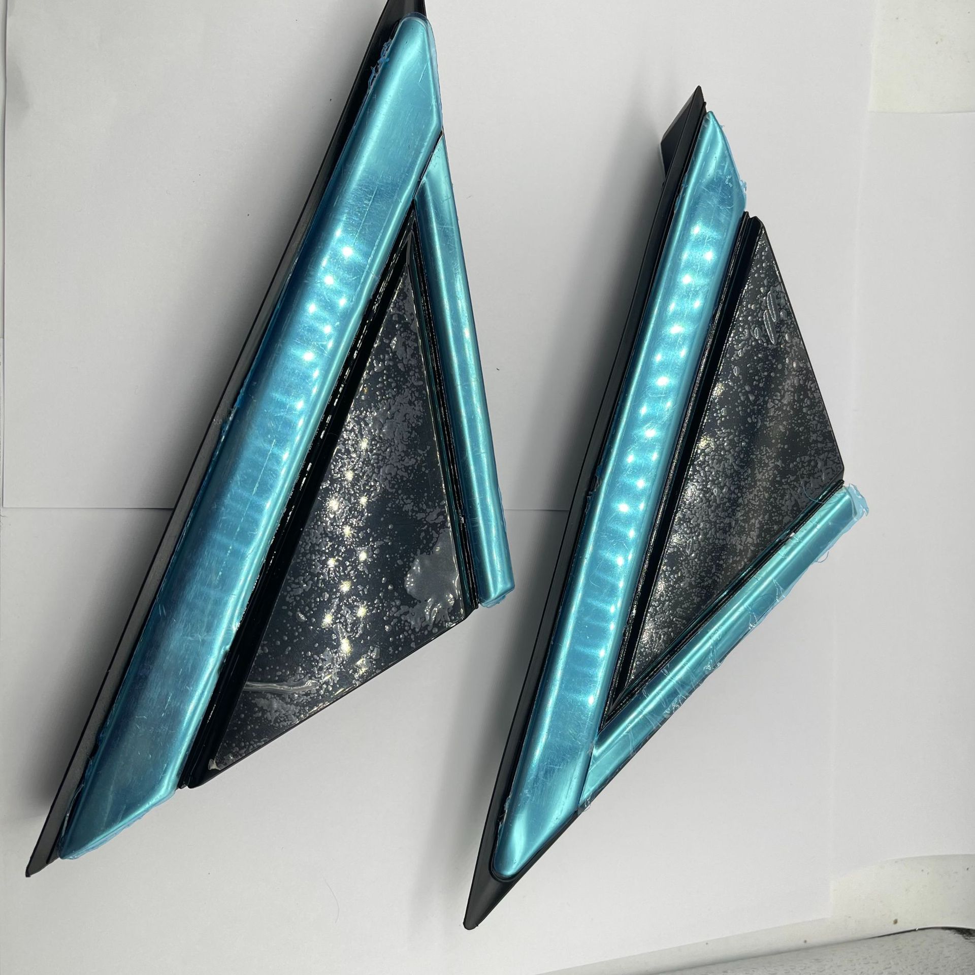 22774040 22774041适用于凯迪拉克 SRX 后视镜三角板 倒车镜饰板-阿里巴巴