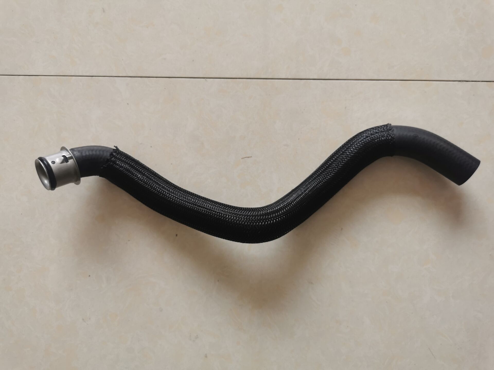 9065011482.9065013082奔宝驰马水管废气管通风管一件代发-阿里巴巴