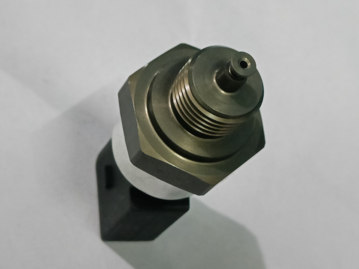 奔驰卡车 尿素传感器A0061537528 61537528-阿里巴巴