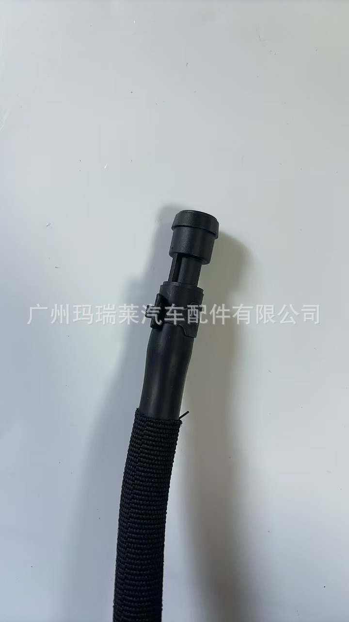 A2642003201通风管空气管废气管冷却液水管适用于奔驰2642009200-阿里巴巴