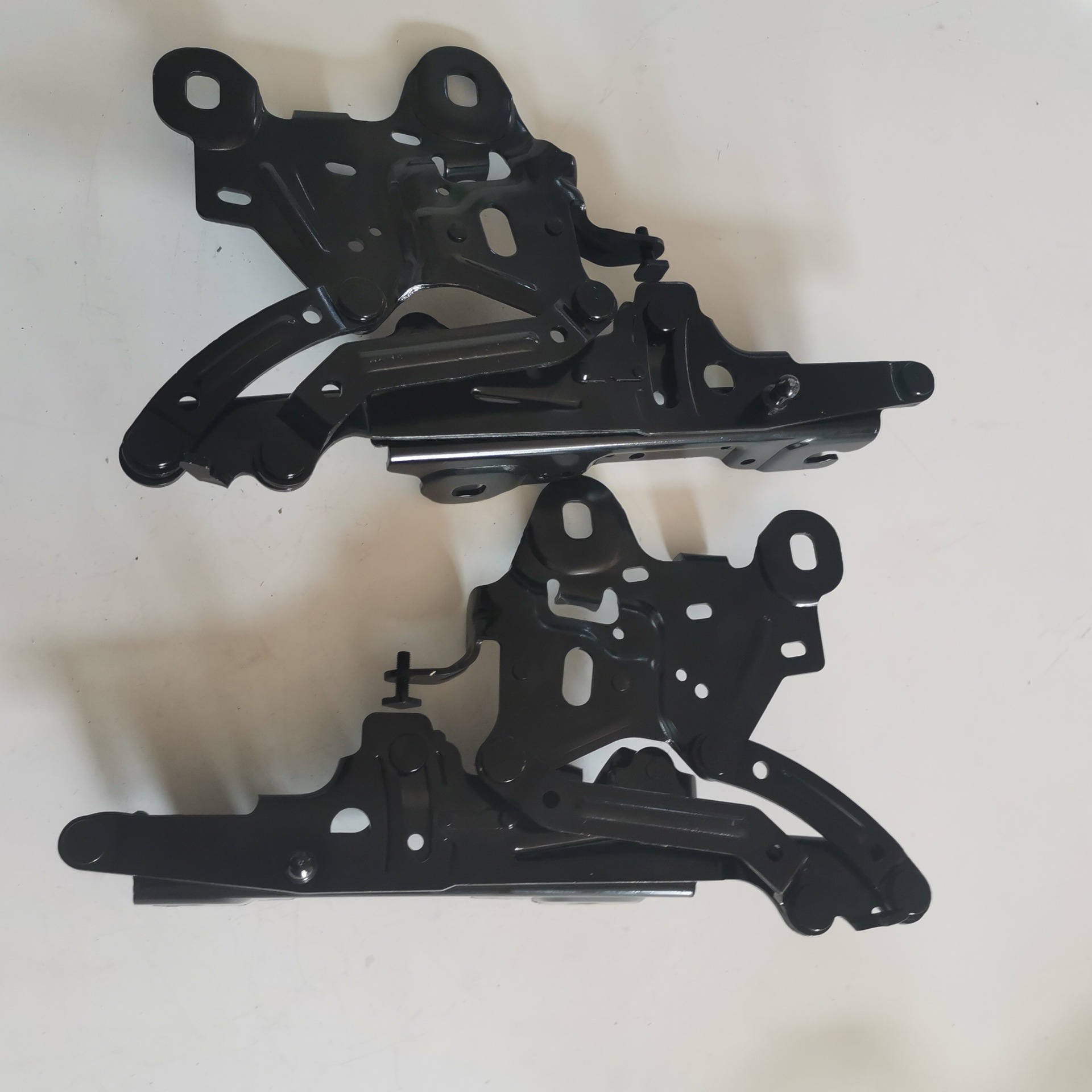 前盖铰链 引擎盖铰链 适用于宝马X1 F48 41007427125 41007427126-阿里巴巴