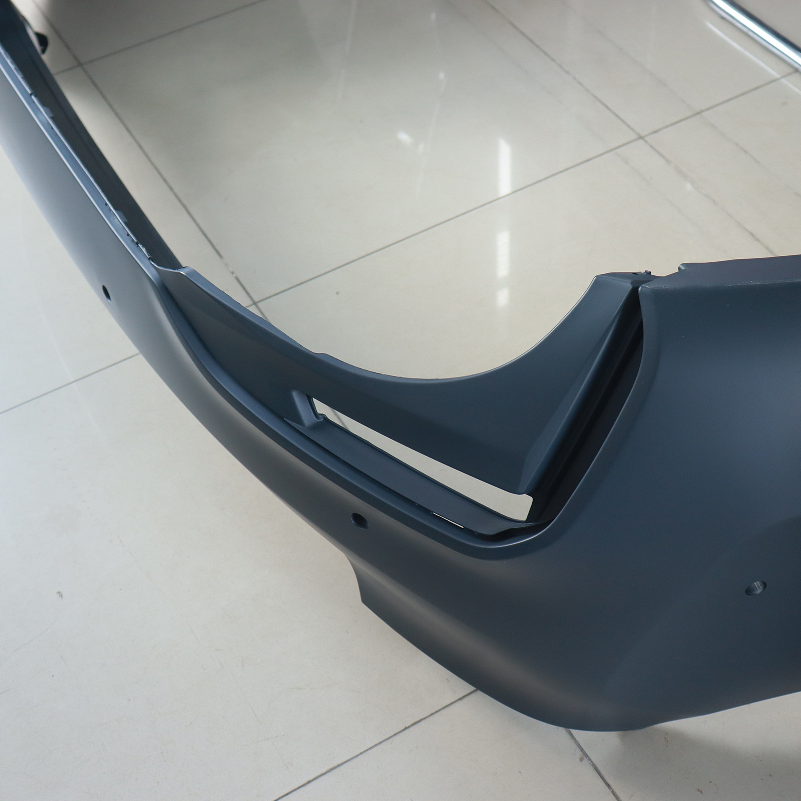 汽车后保险杆护杠 适用于宝马G30 51128073734 后保险杠 防撞护杠-阿里巴巴