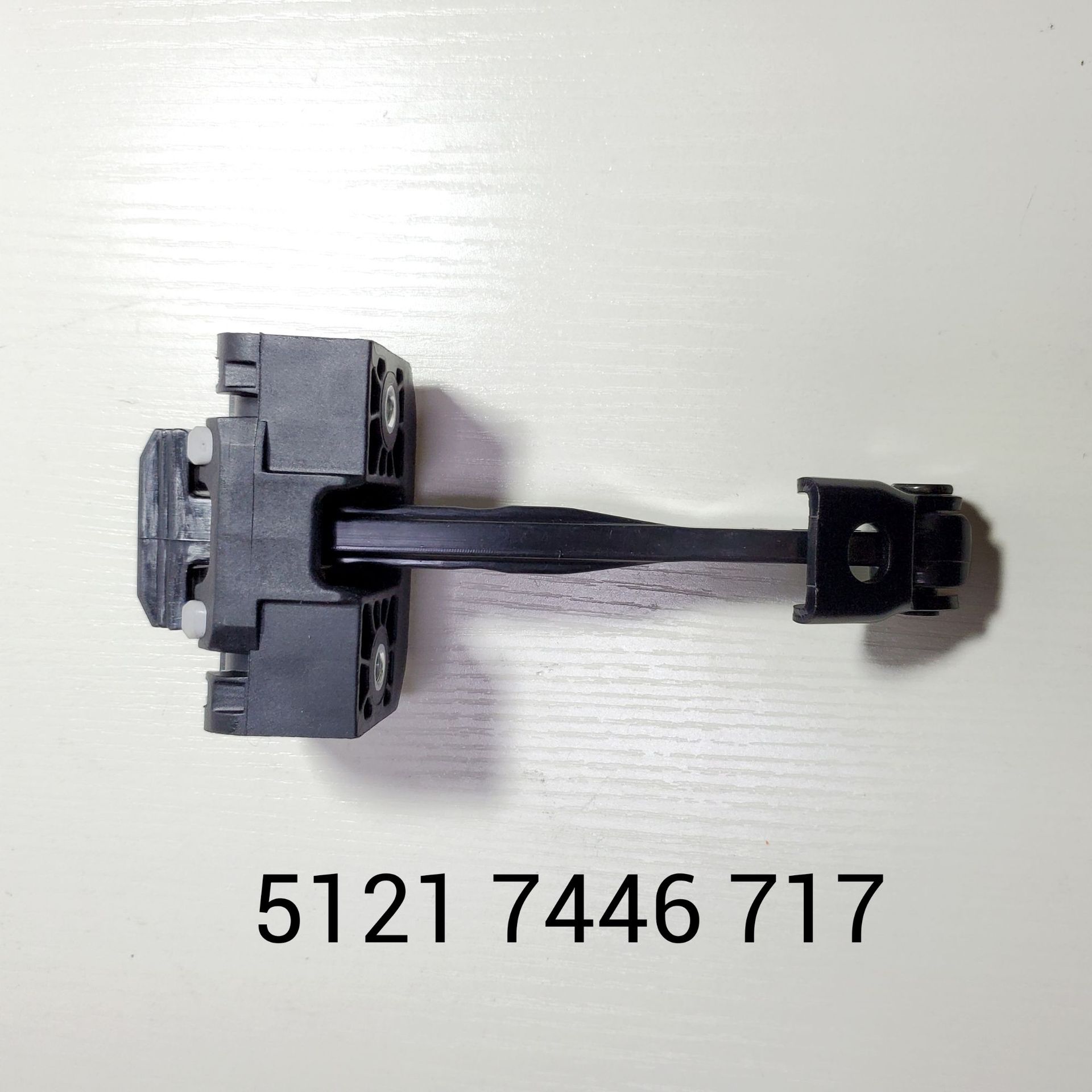 51217446717限位器适用于宝马3系M3E30E31E35E80车门限位器-阿里巴巴