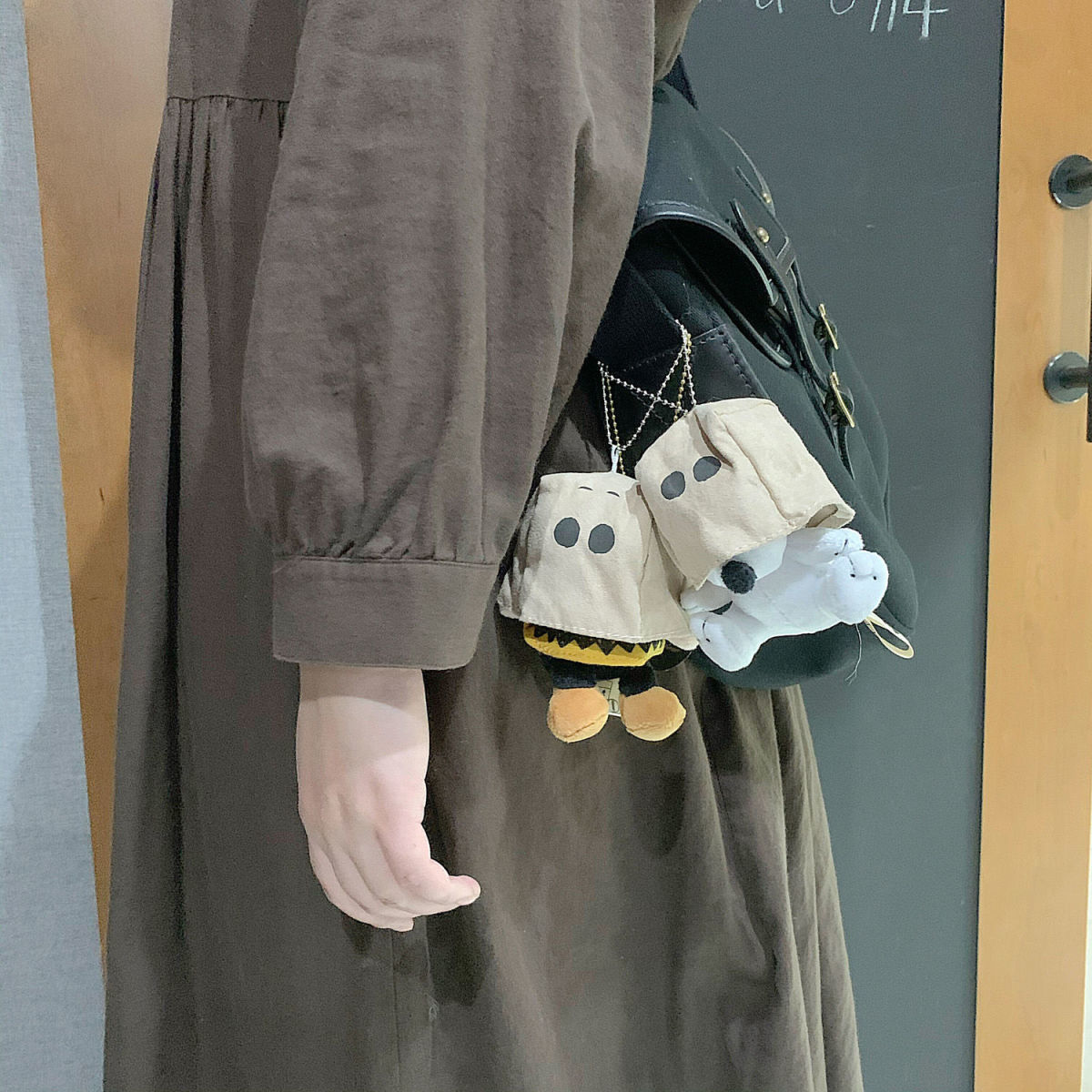 史努比查理公仔蒙脸钥匙扣带头套毛绒玩偶挂件卡通可爱玩具礼物-阿里巴巴