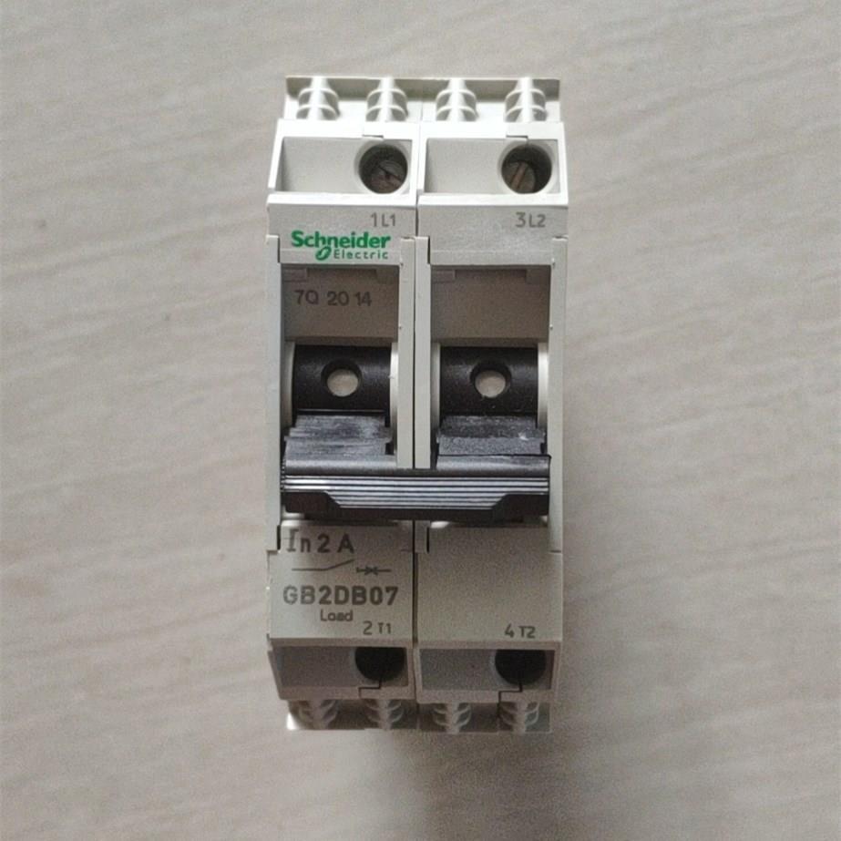 GB2CD07 2A(原厂)原装全新国外直供3C断路器GB2CB05 GB2CD09 4A-阿里巴巴