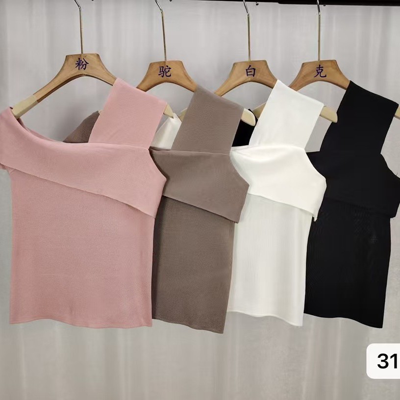 韩系御姐风斜肩辣妹无袖T恤女夏季纯色不规则露锁骨修身内搭上衣-阿里巴巴