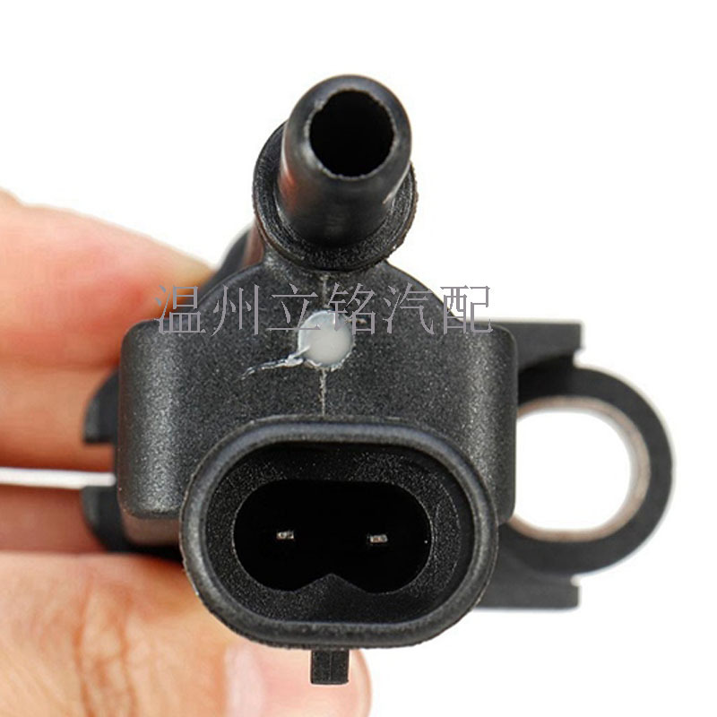 碳罐电磁阀12581282 12573220 12576688 适用雪佛兰 汽车配件-阿里巴巴