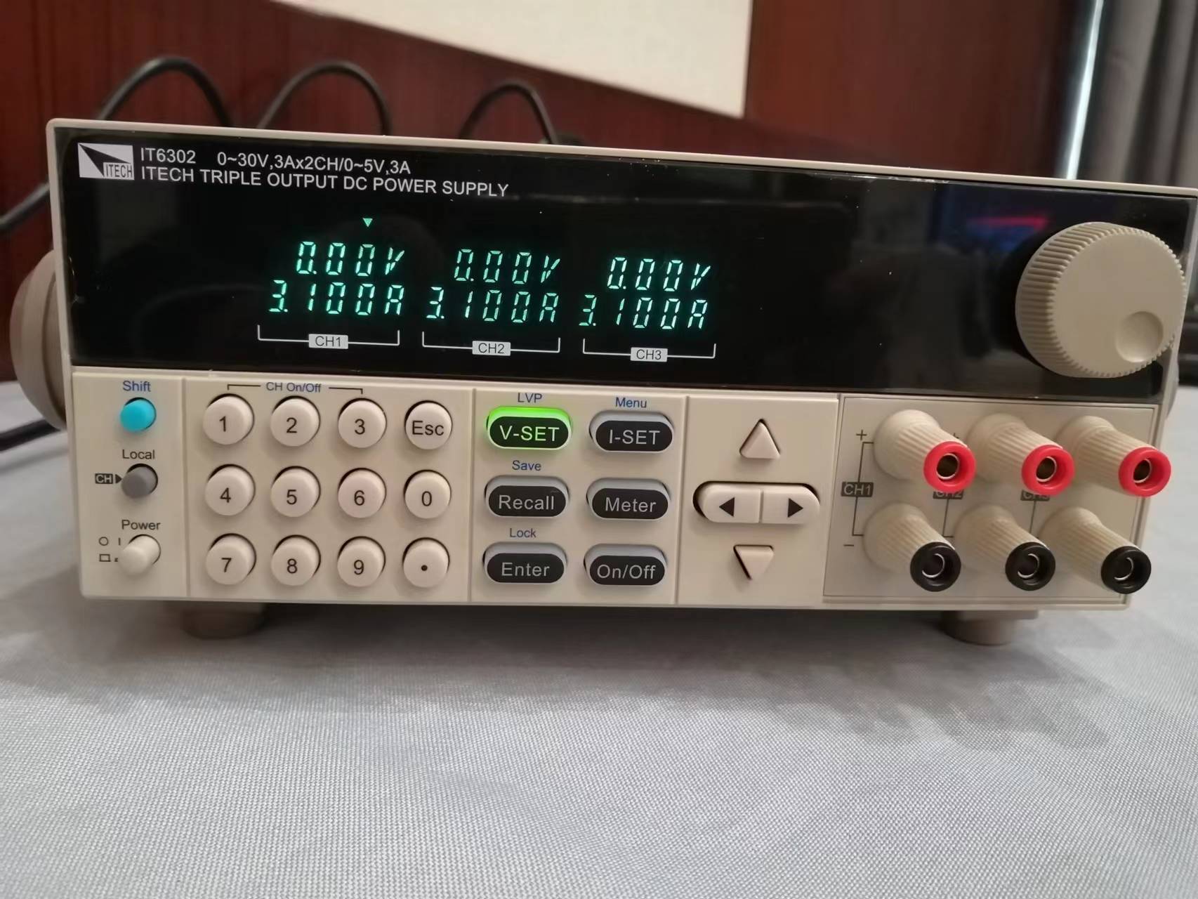ITECH艾德克斯IT6302三通道可编程直流电源 线性电源-阿里巴巴