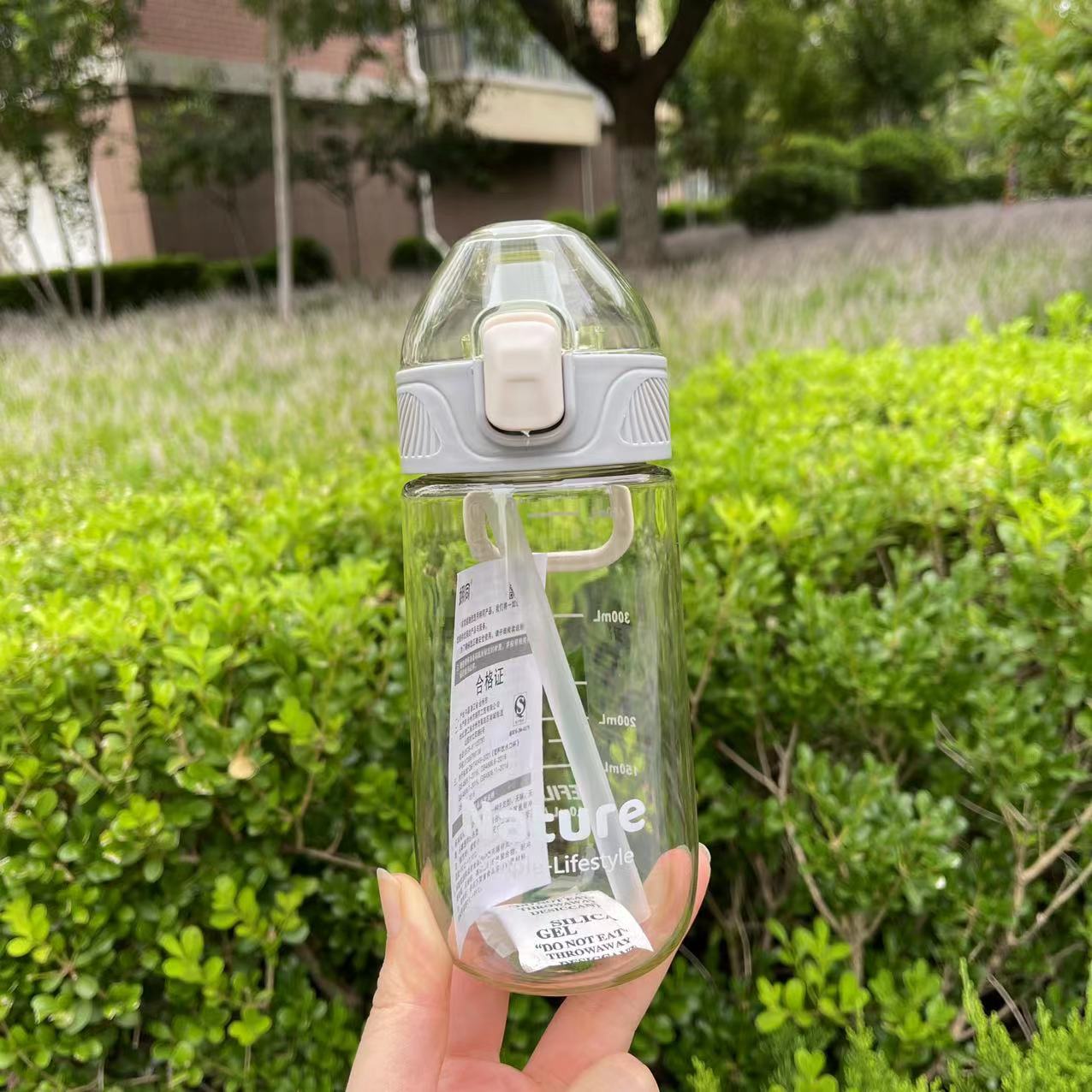 翊同手提式水杯硅胶鸭嘴式吸管杯400ml儿童学饮杯可爱学生塑料杯-阿里巴巴