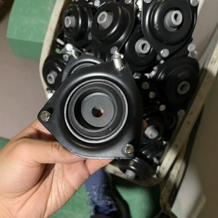 工厂直销 44230-31010企配减震器顶胶 缓冲胶 顶胶轴承发动机悬置-阿里巴巴