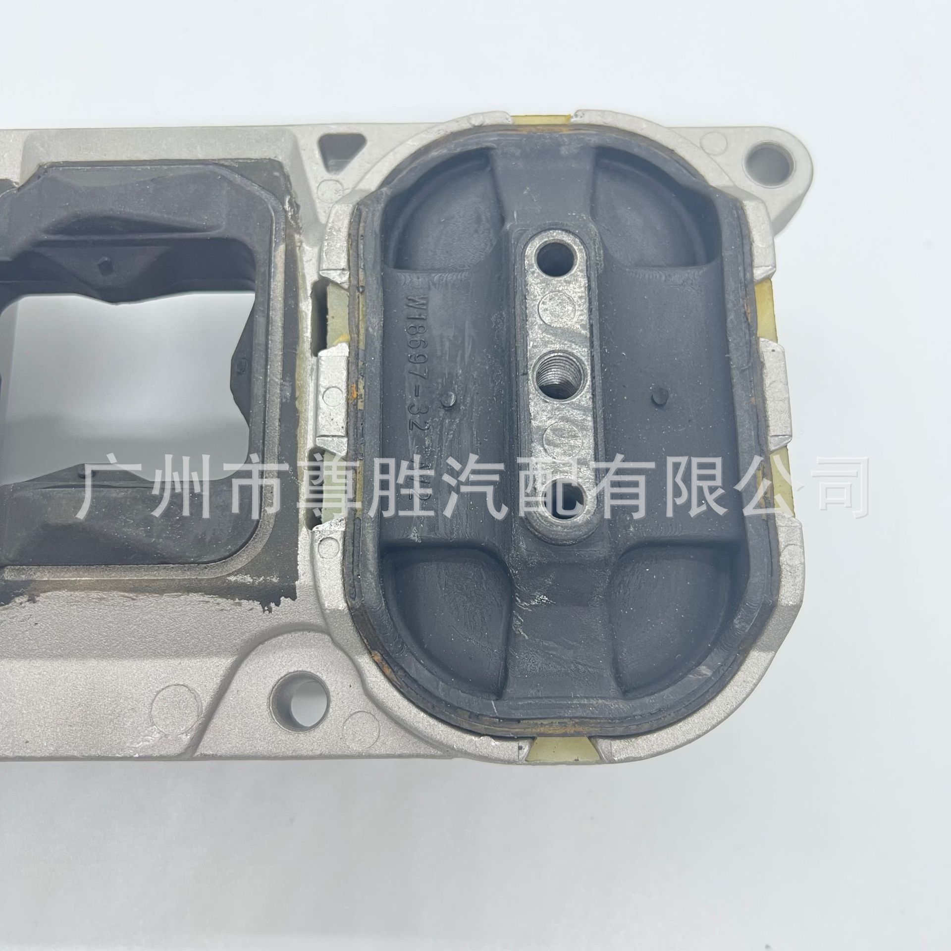 适用于宾利Continental GT欧陆 橡胶金属支座带止动盆3W0399151-阿里巴巴