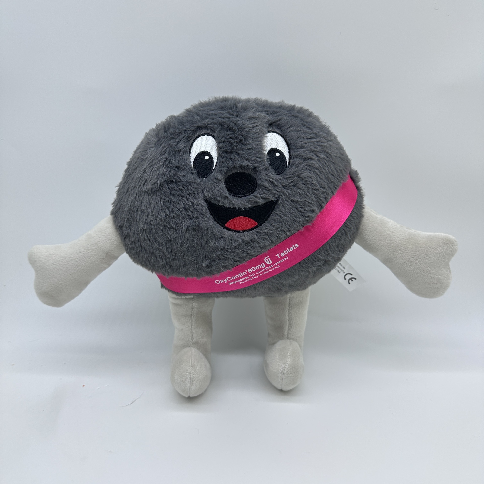 新款painkiller netflix oxycontin plush无痛杀手毛绒玩具公仔-阿里巴巴