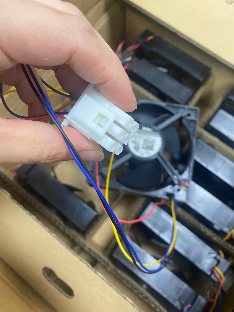 U11P14MS7A3-57A611蒸发机风扇WR60X10340冰箱风扇13.6v0.23A电机-阿里巴巴