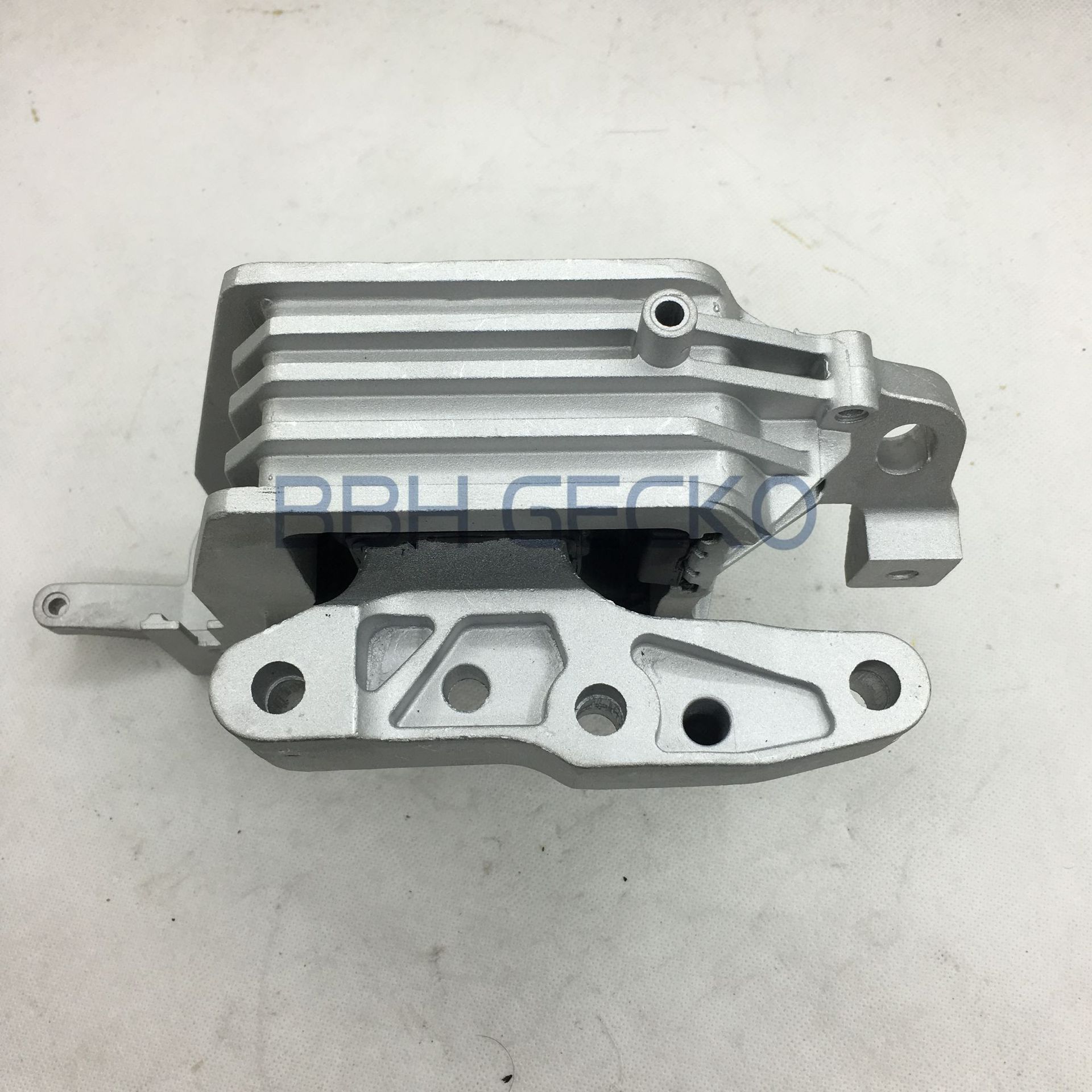 热销产品适用于宝马F45 汽车配 发动机支架机脚胶22116885934现货-阿里巴巴