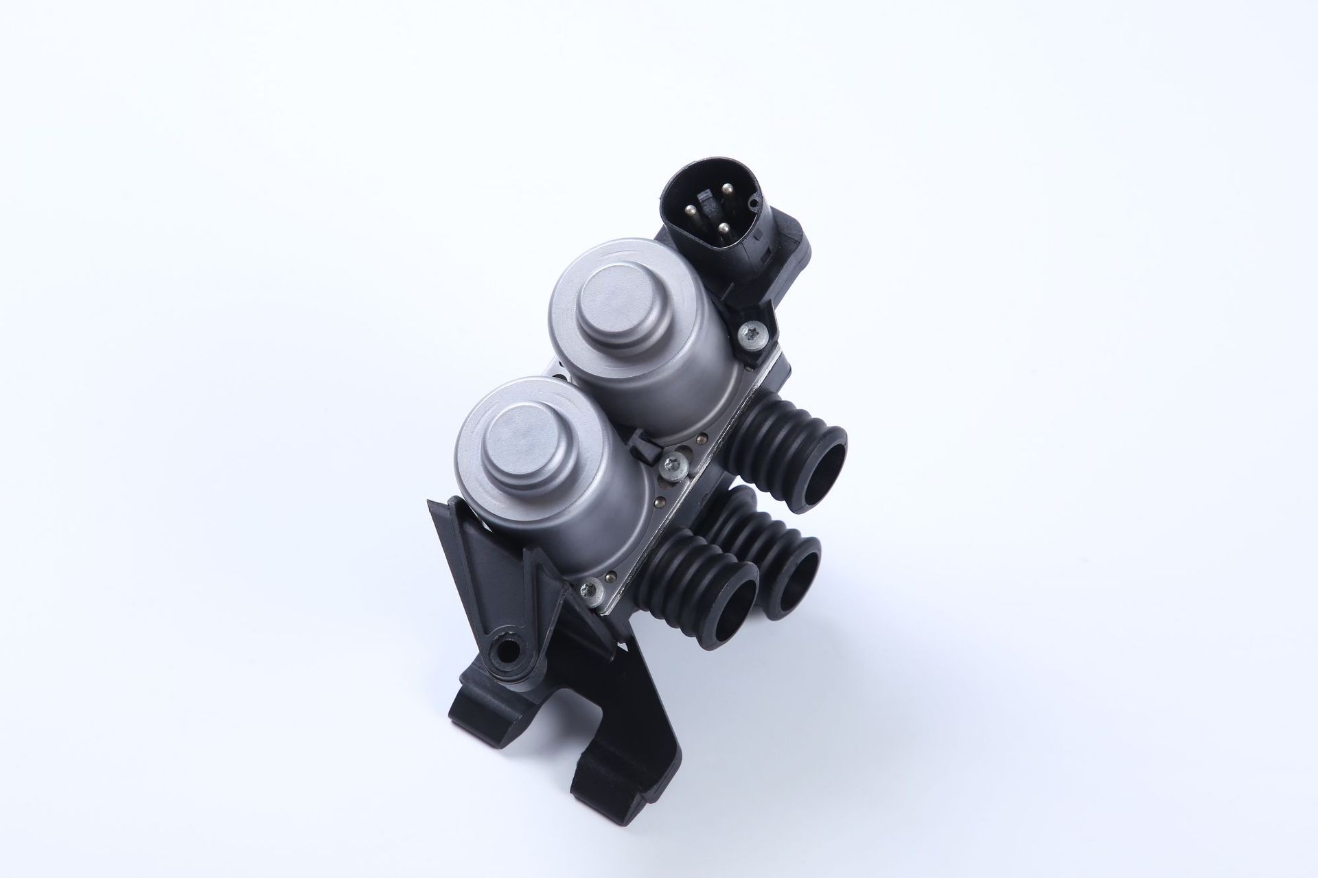 64118375792 64118391419适用于宝马汽车电磁阀节温器暖水阀批发-阿里巴巴