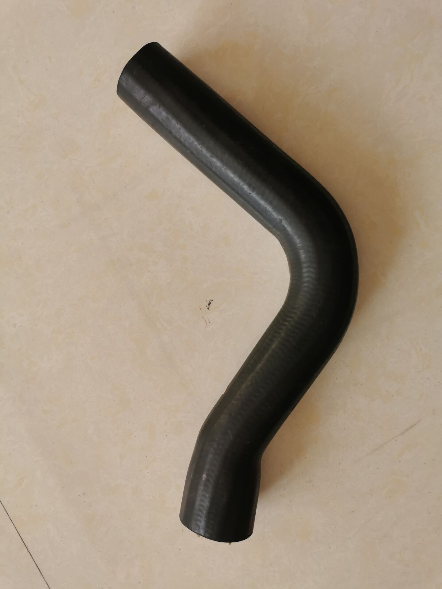 2045280882适用于奔驰增压管奔驰软管橡胶管-阿里巴巴