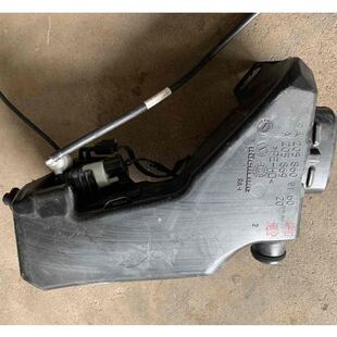 适用奔驰205 204 C180 C200 C260 C300 C350 C63 水箱副水壶-阿里巴巴