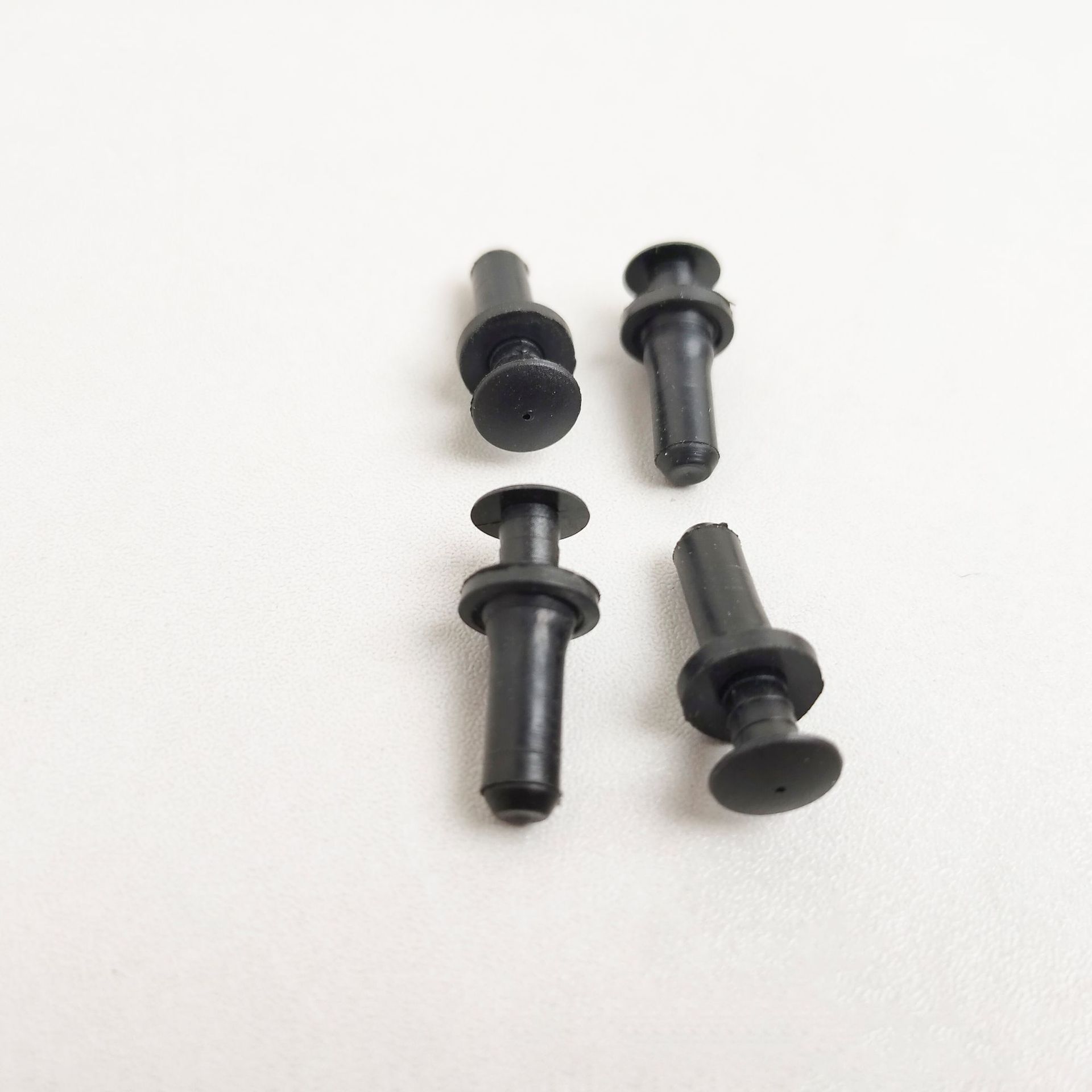 固定夹铆钉 多用途铆钉 适用于奔驰W207W211E63 A0009915940 黑色-阿里巴巴