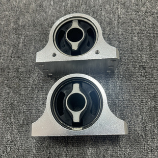 239753 278156 000239753 000278156适用法拉利加州变速箱支架垫-阿里巴巴