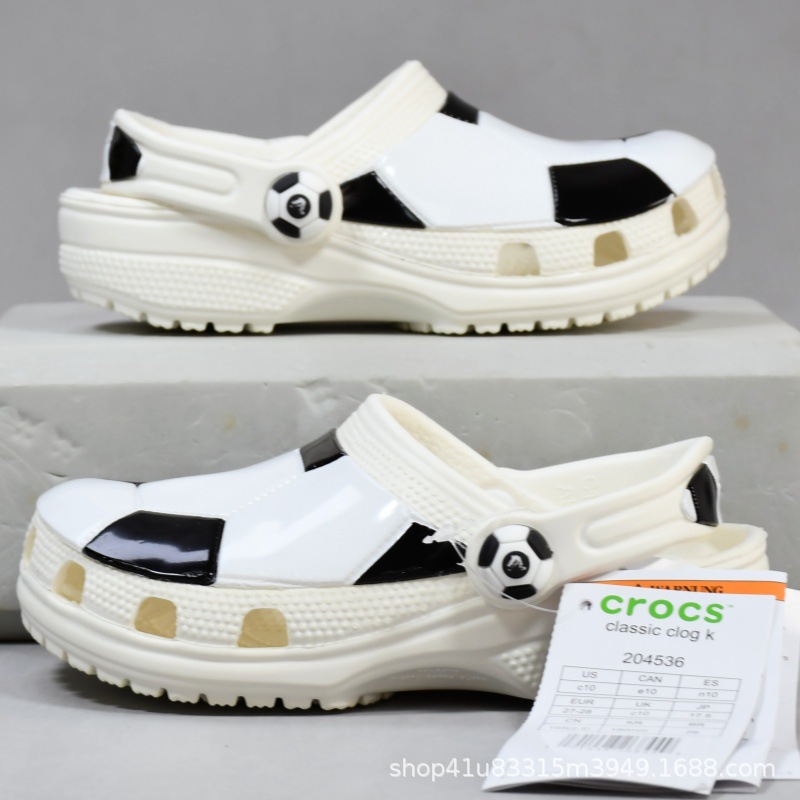 新款明星贴片足球元素儿童洞洞鞋沙滩鞋包头户外休闲拖鞋-阿里巴巴