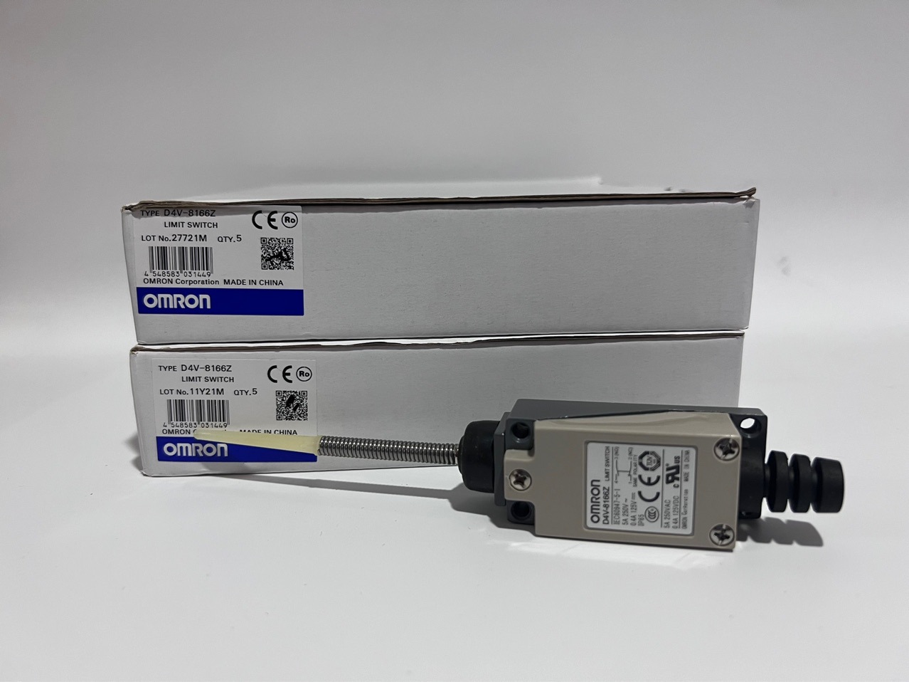 原装正品现货行程开关D4V-8108Z-N D4B-4116N D4MC限位开关原装-阿里巴巴