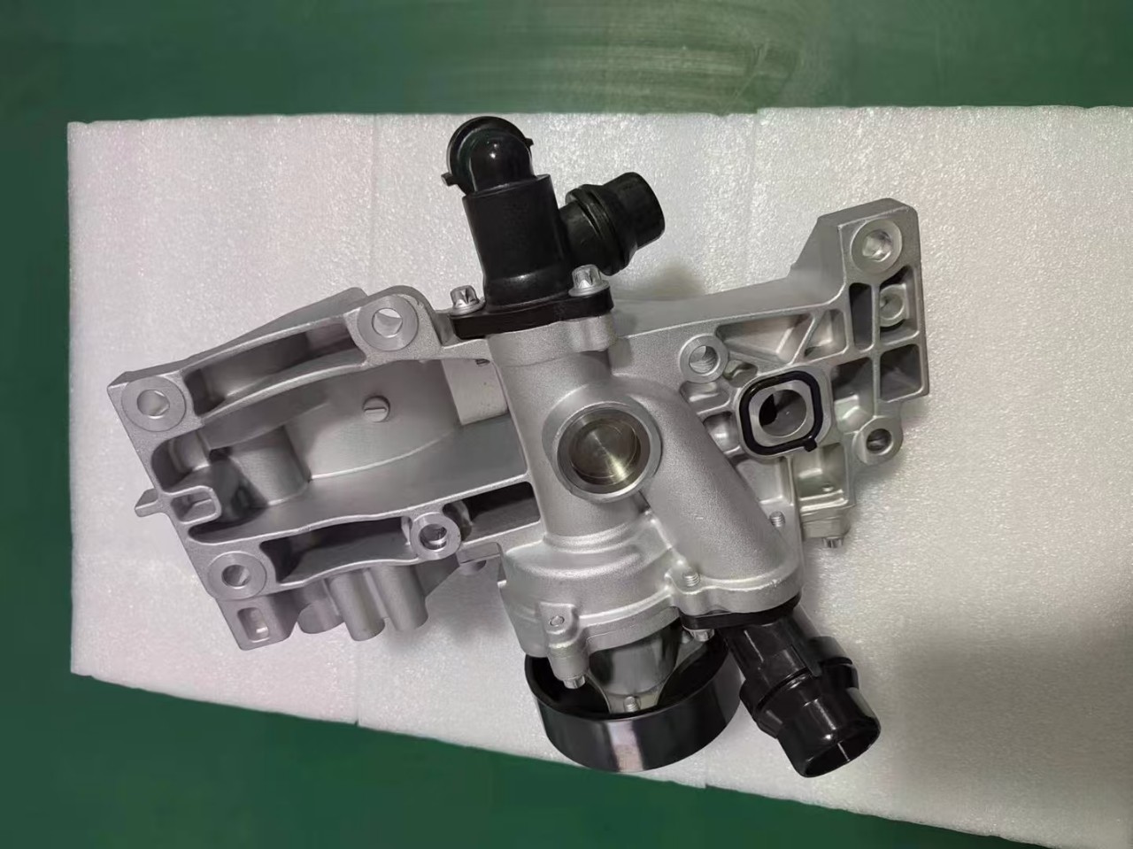 11518650988 11518666807 8650988发动机水泵 适用宝马X5/3系/6系-阿里巴巴