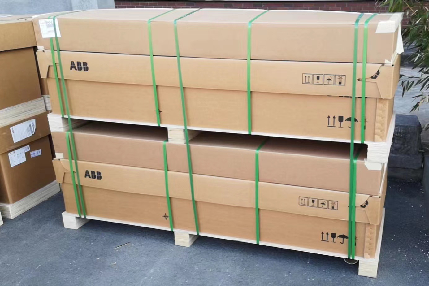 现货ABB特殊电压变频器ACS880-01-042-7 AC525-690V原装正品37KW-阿里巴巴