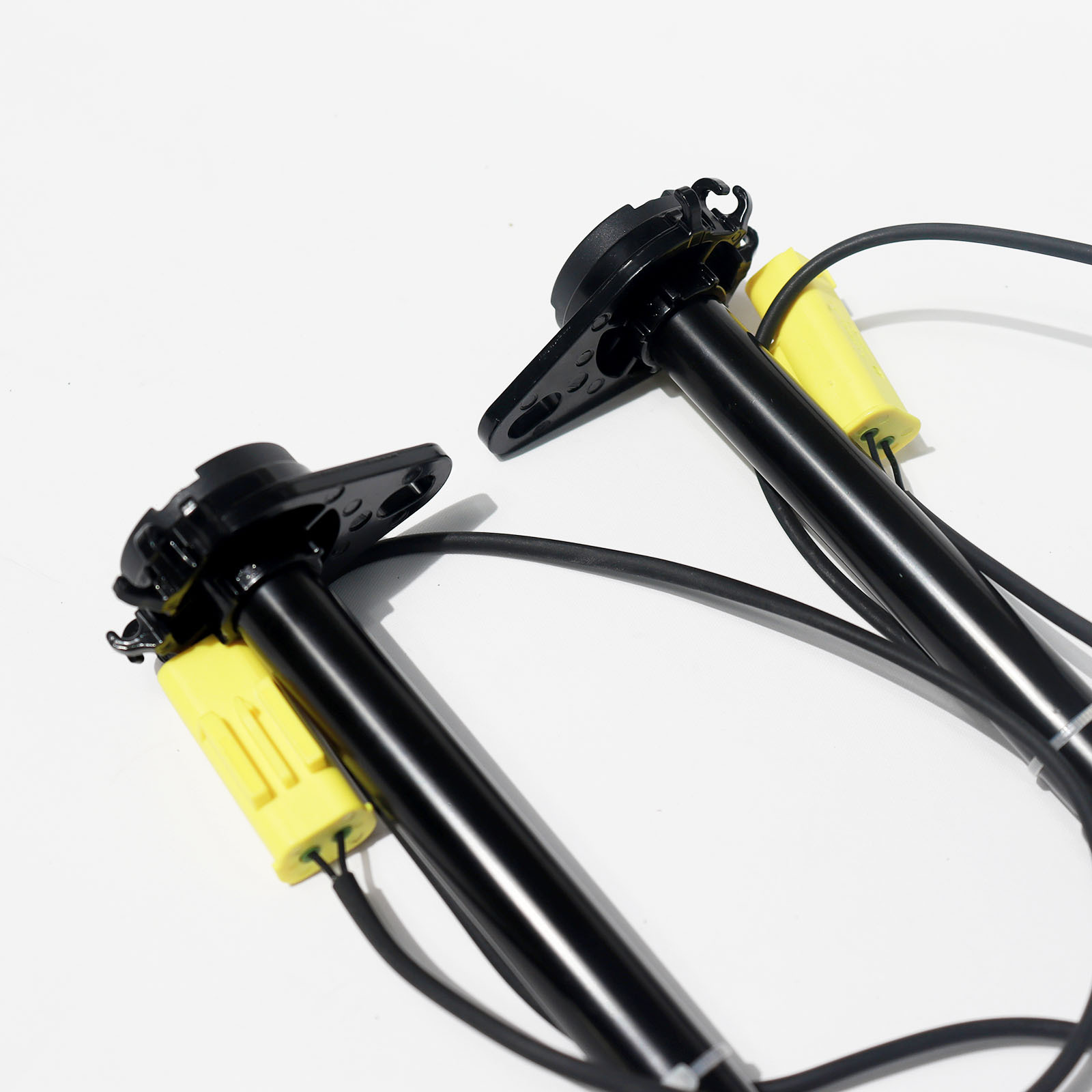 汽车引擎盖 机盖气囊促动器适用于奔驰W176W 156W 1179061000-阿里巴巴