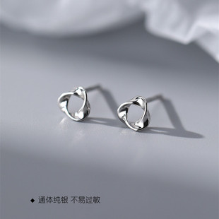 银圳S925纯银养耳洞耳钉女2022年新款潮莫比乌斯三角形耳环高级感-阿里巴巴