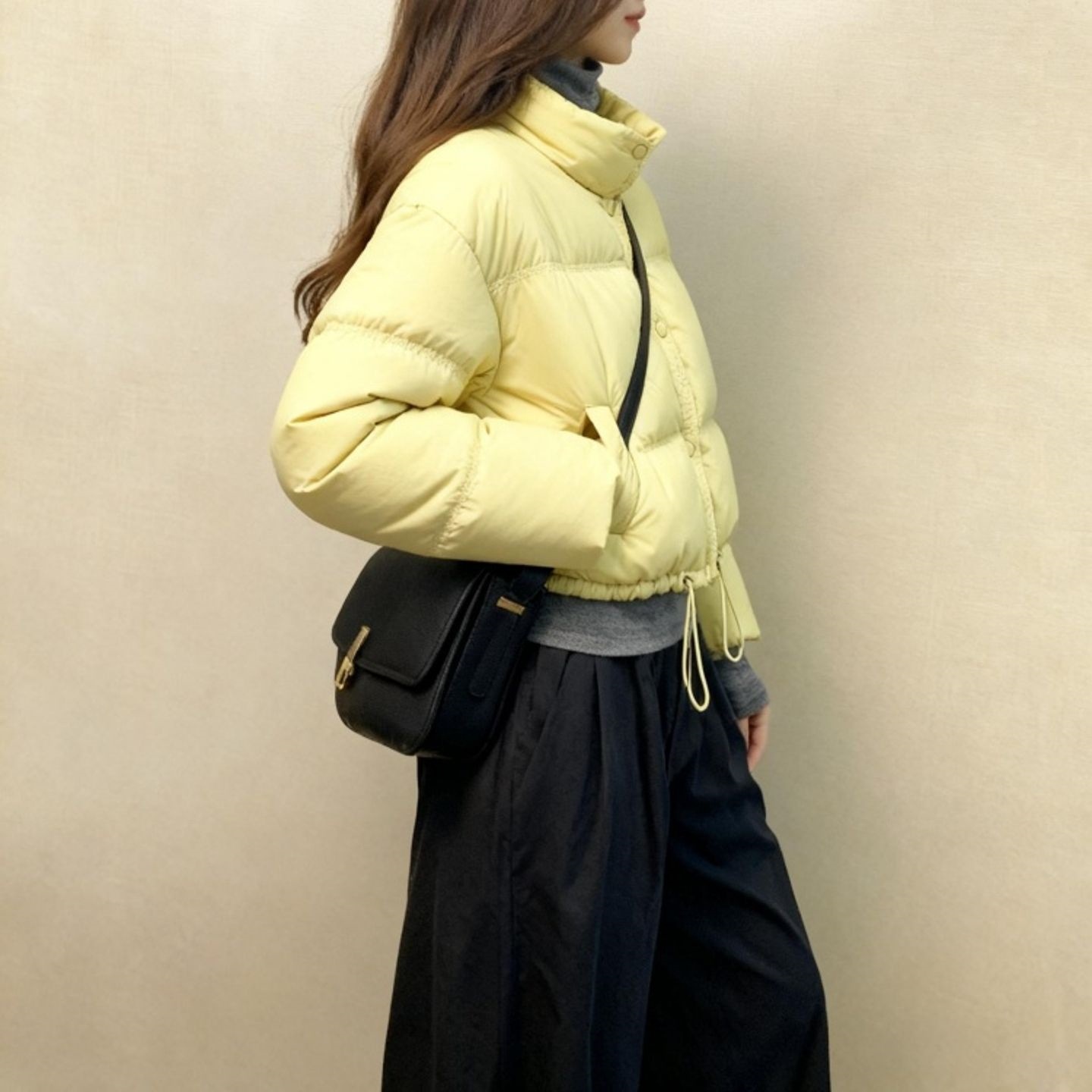 2025年超火黄色短款棉服女冬小个子韩系独特超好看外套棉袄面包服-阿里巴巴